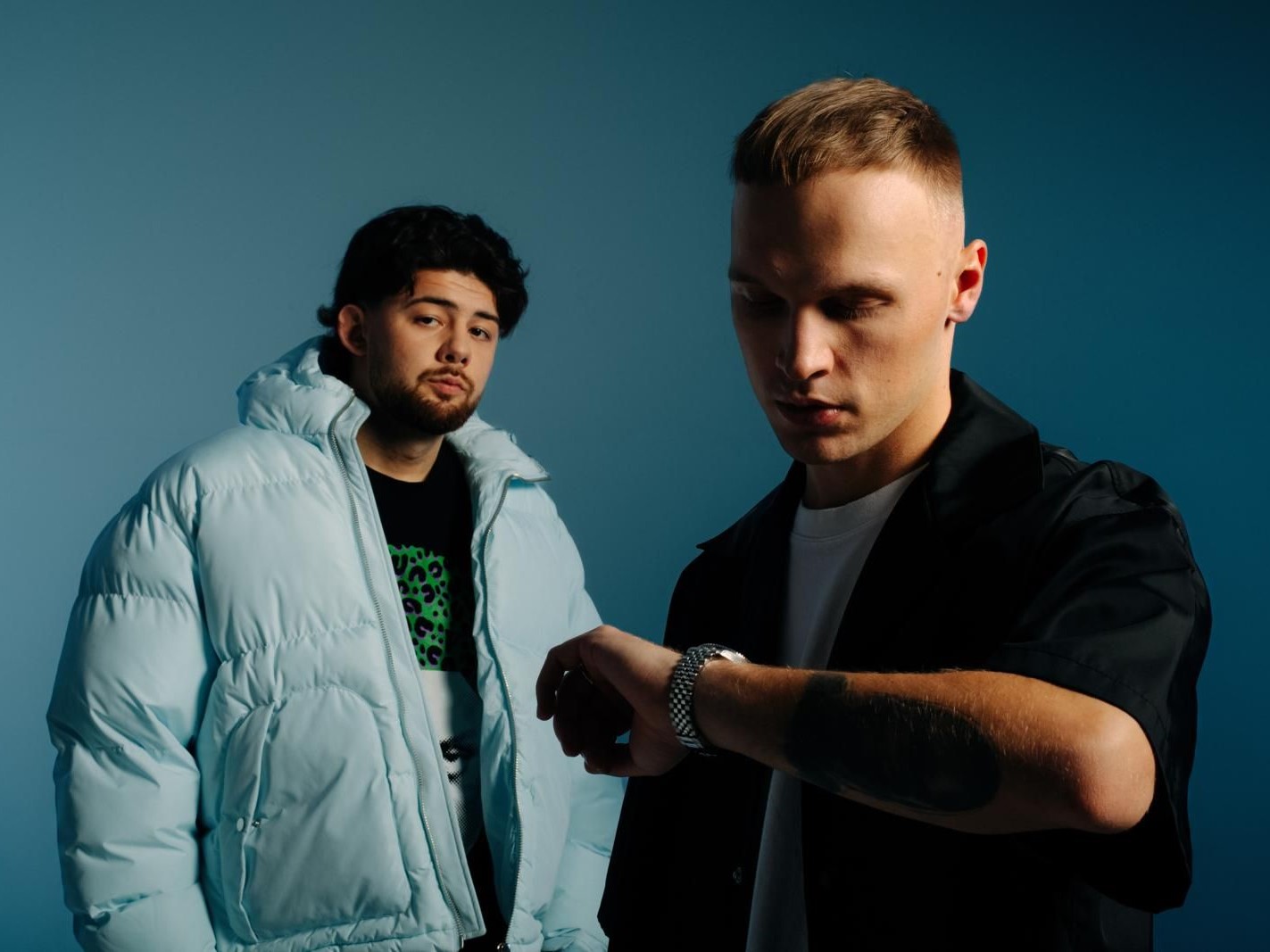 Calin a Viktor Sheen vydali společnou desku - PLAY.CZ