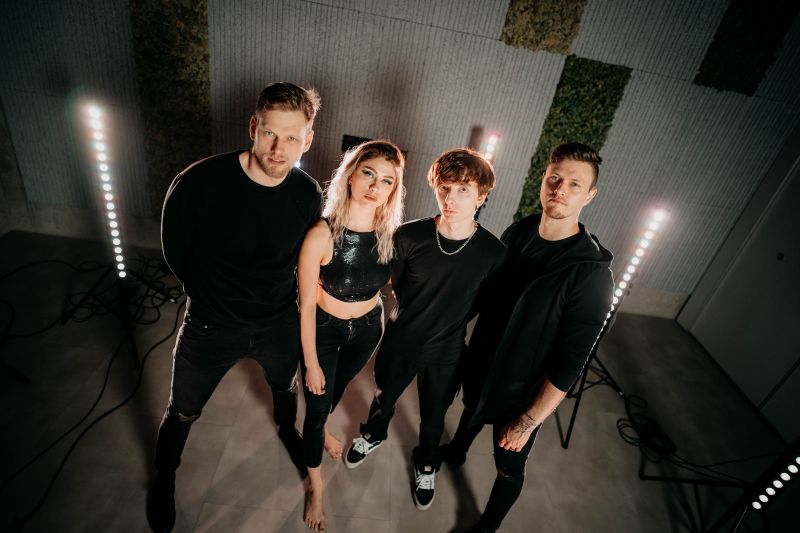 VIDEO: Jamaron se představuje v klipu k písni Gambler - PLAY.CZ